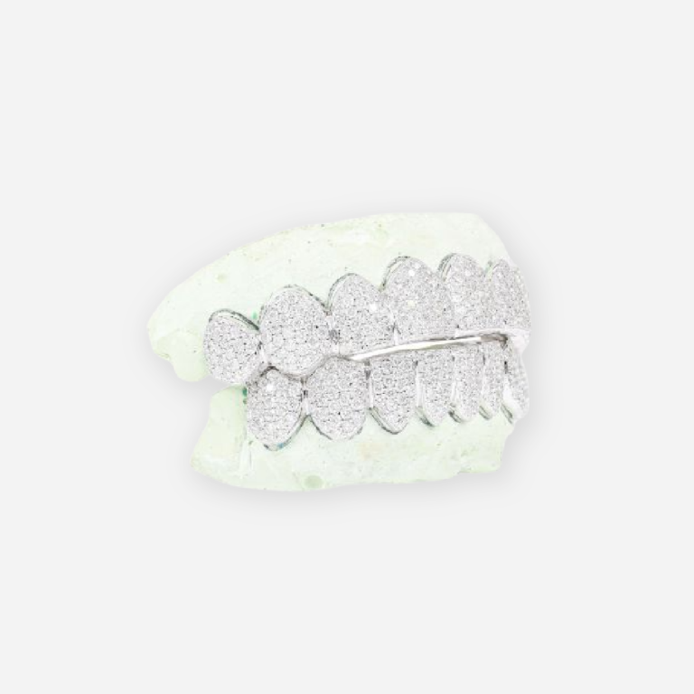 Shop Custom Si Clarity Natural Diamond Hand Set Teeth Grillz