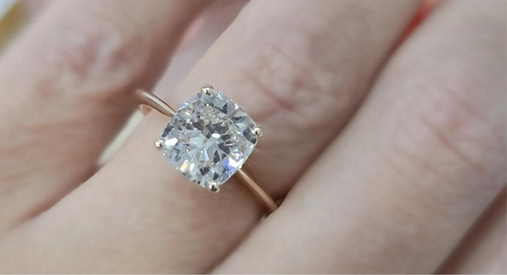A Complete Guide To Cushion Cut Diamonds